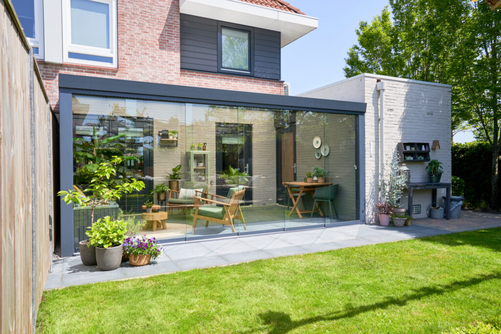 Giallo veranda - Village Conservatories Ltd